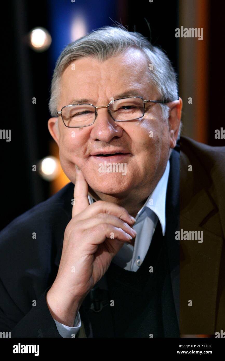 Jean-Marie Pelt during the taping of TF1 channel TV Show 'Vol de nuit ...