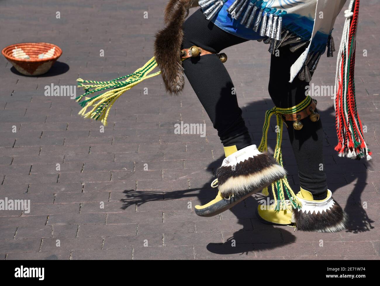 Native american eagle dance hi-res stock photography and images - Alamy
