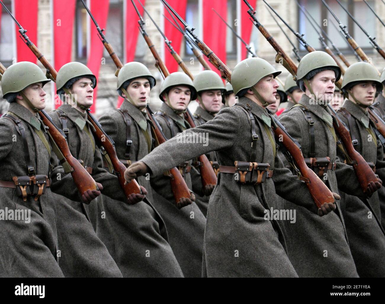 Red army parade High Resolution Stock Photography and Images - Alamy