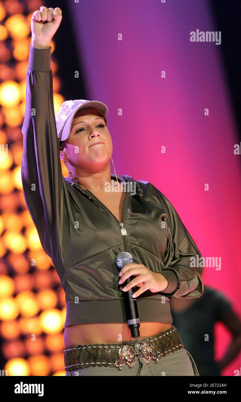 Diams concert hi-res stock photography and images - Alamy