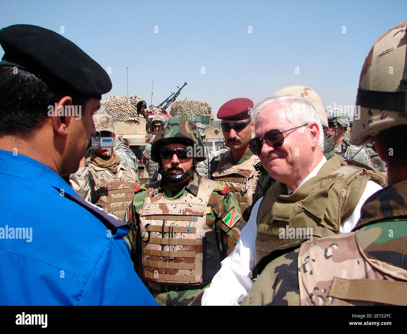 Members of the iraqi army and police hi-res stock photography and ...
