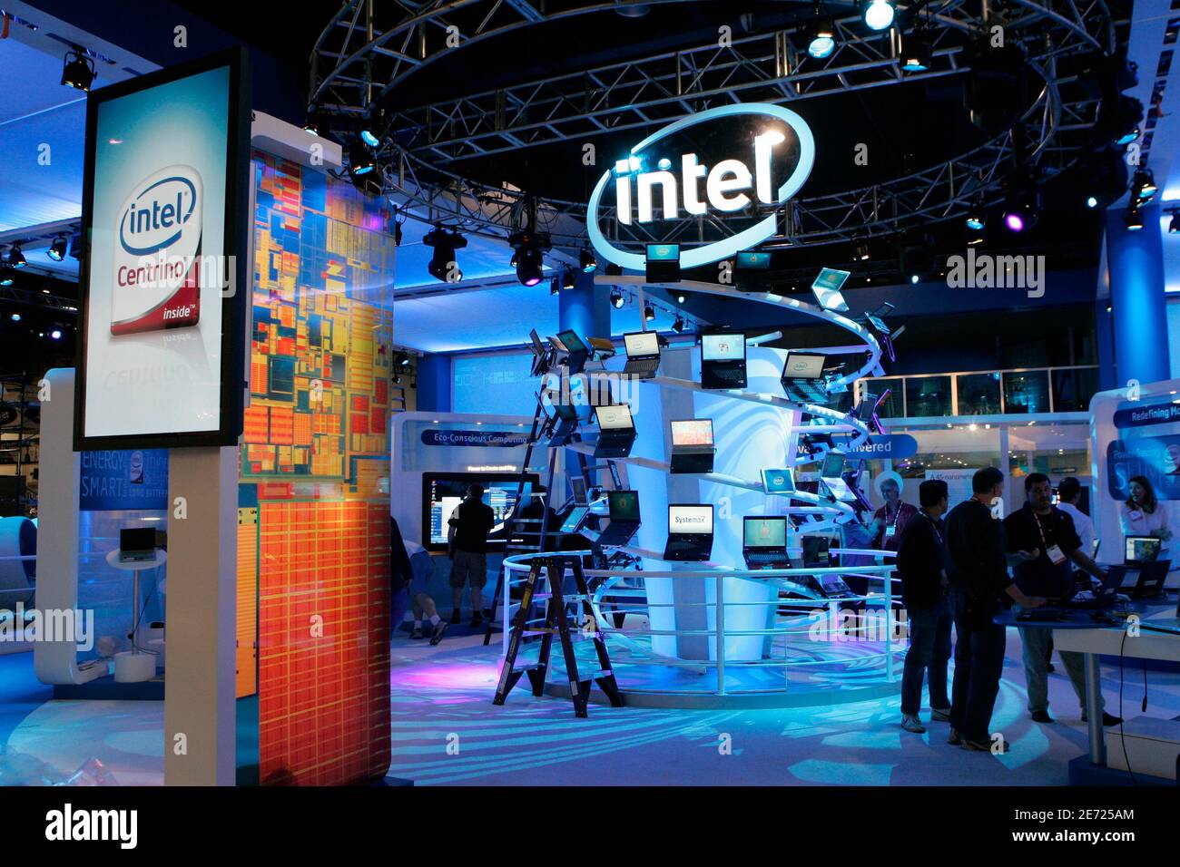 Intel booth ces show in hi-res stock photography and images - Alamy
