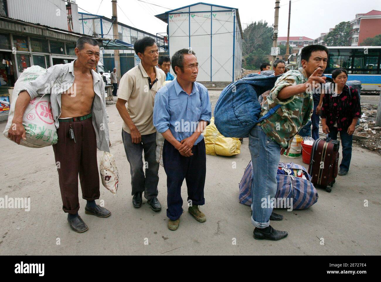 Chinese slums hi-res stock photography and images - Alamy