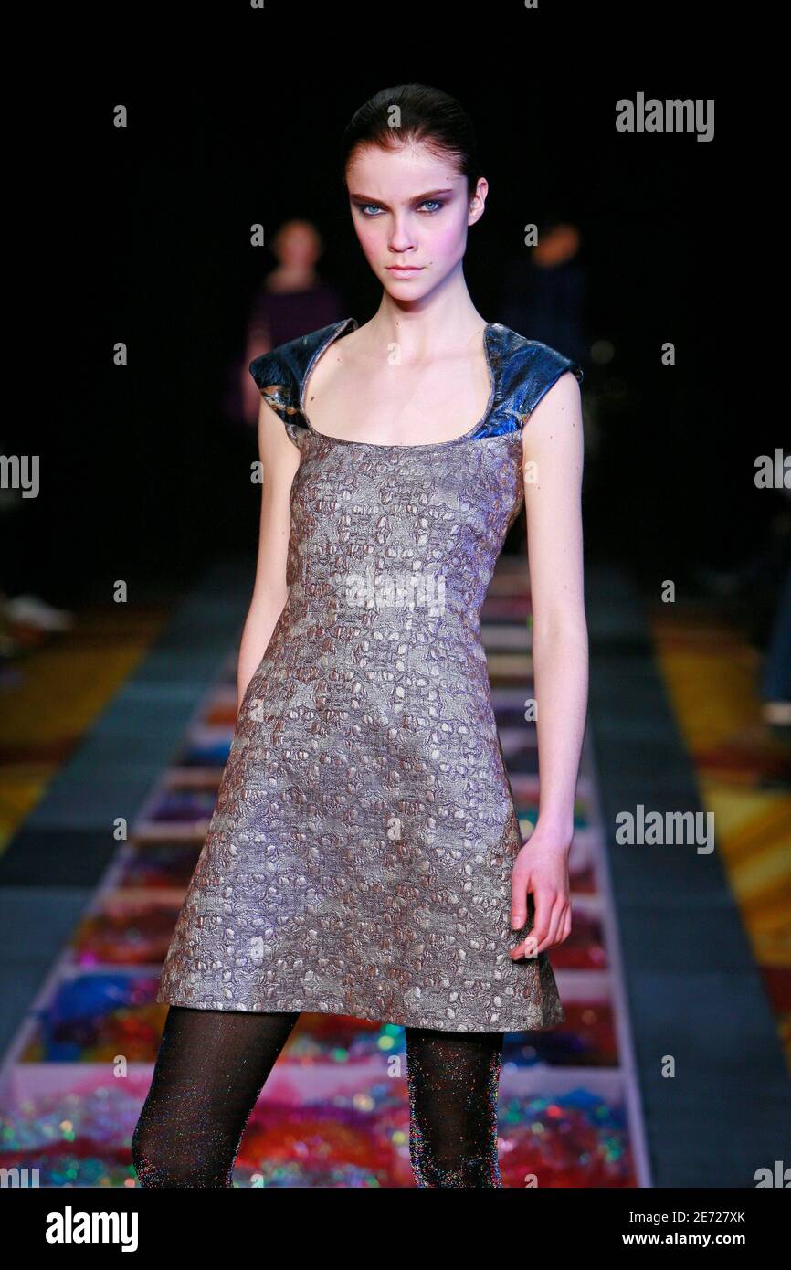A model walks the runway at the Cynthia Rowley Fall 2007 fashion show ...