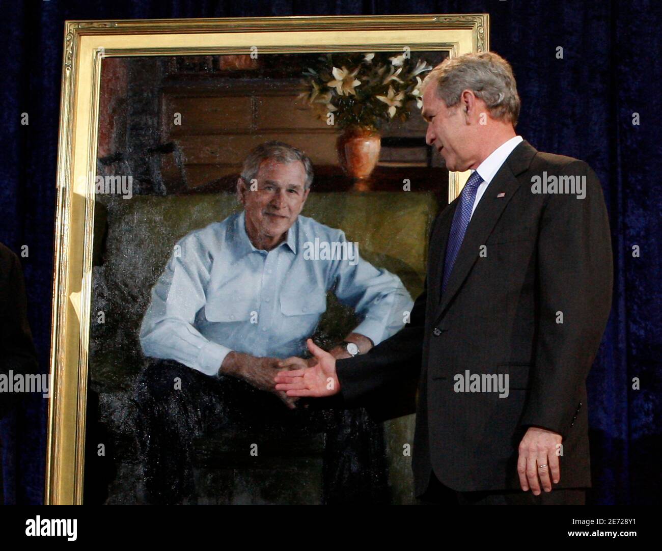 George w bush painting hi-res stock photography and images - Alamy