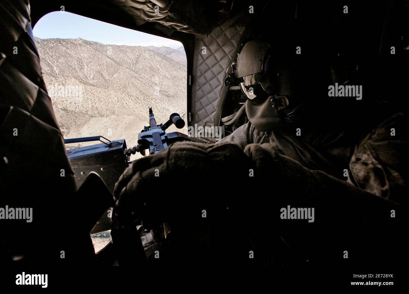 Door gunner hi-res stock photography and images - Alamy