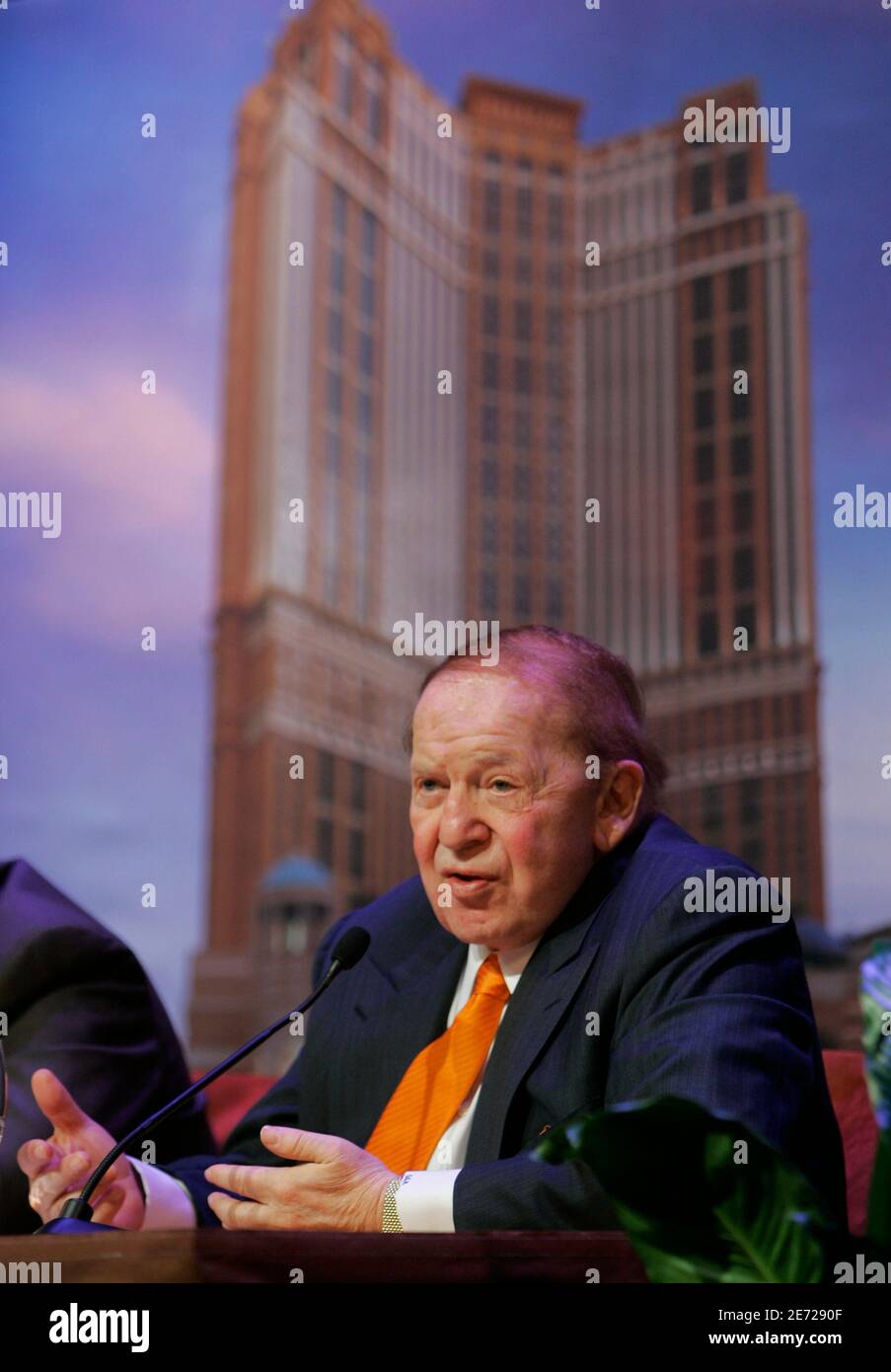 Sheldon adelson hi-res stock photography and images - Alamy