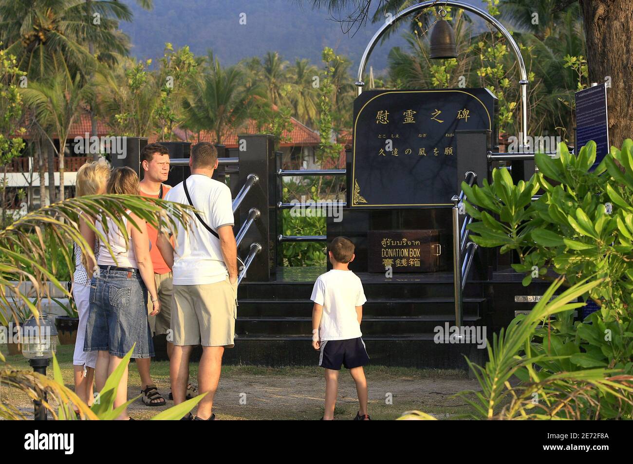 Memorial tsunami thailande hi-res stock photography and images - Alamy