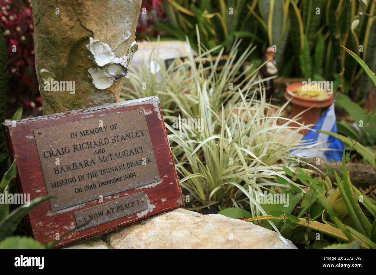 Memorial tsunami thailande hi-res stock photography and images - Alamy