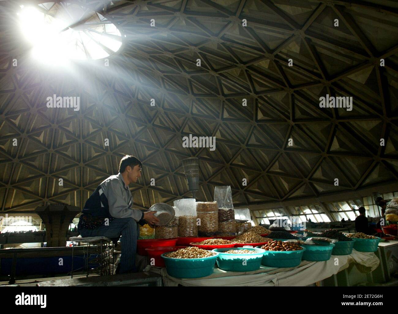 Uzbek society hi-res stock photography and images - Alamy