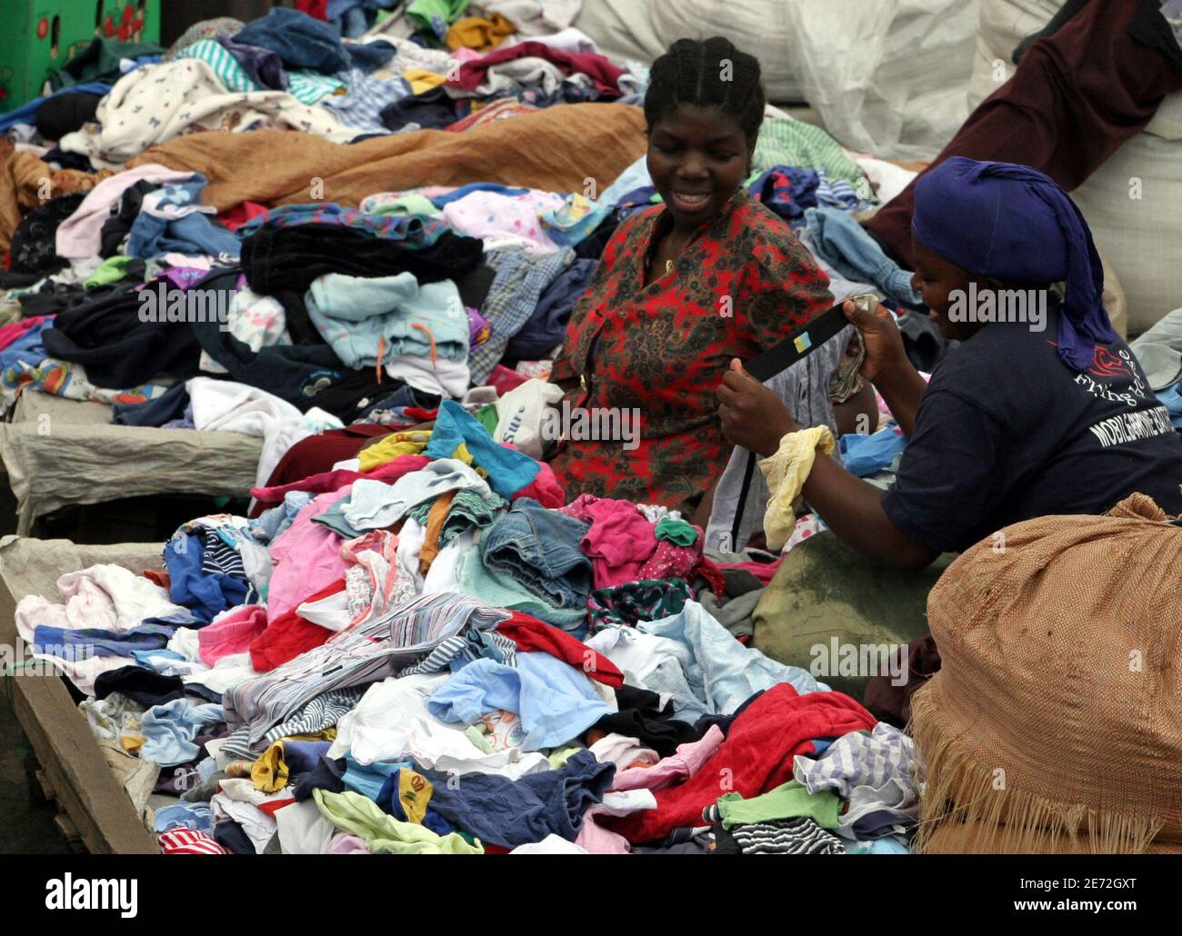 Kenyan textiles hi-res stock photography and images - Alamy