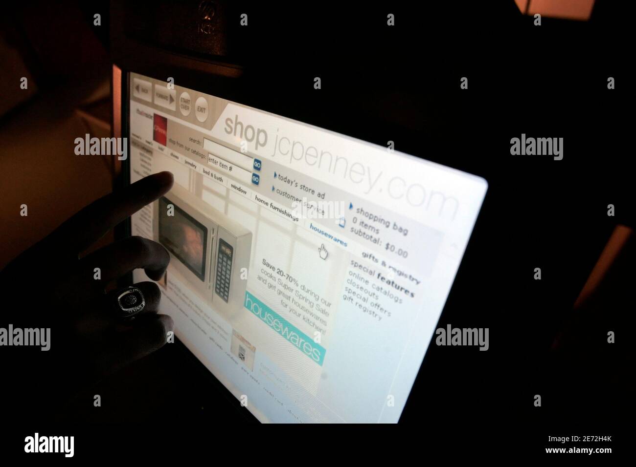 Interactive kiosks hi-res stock photography and images - Alamy