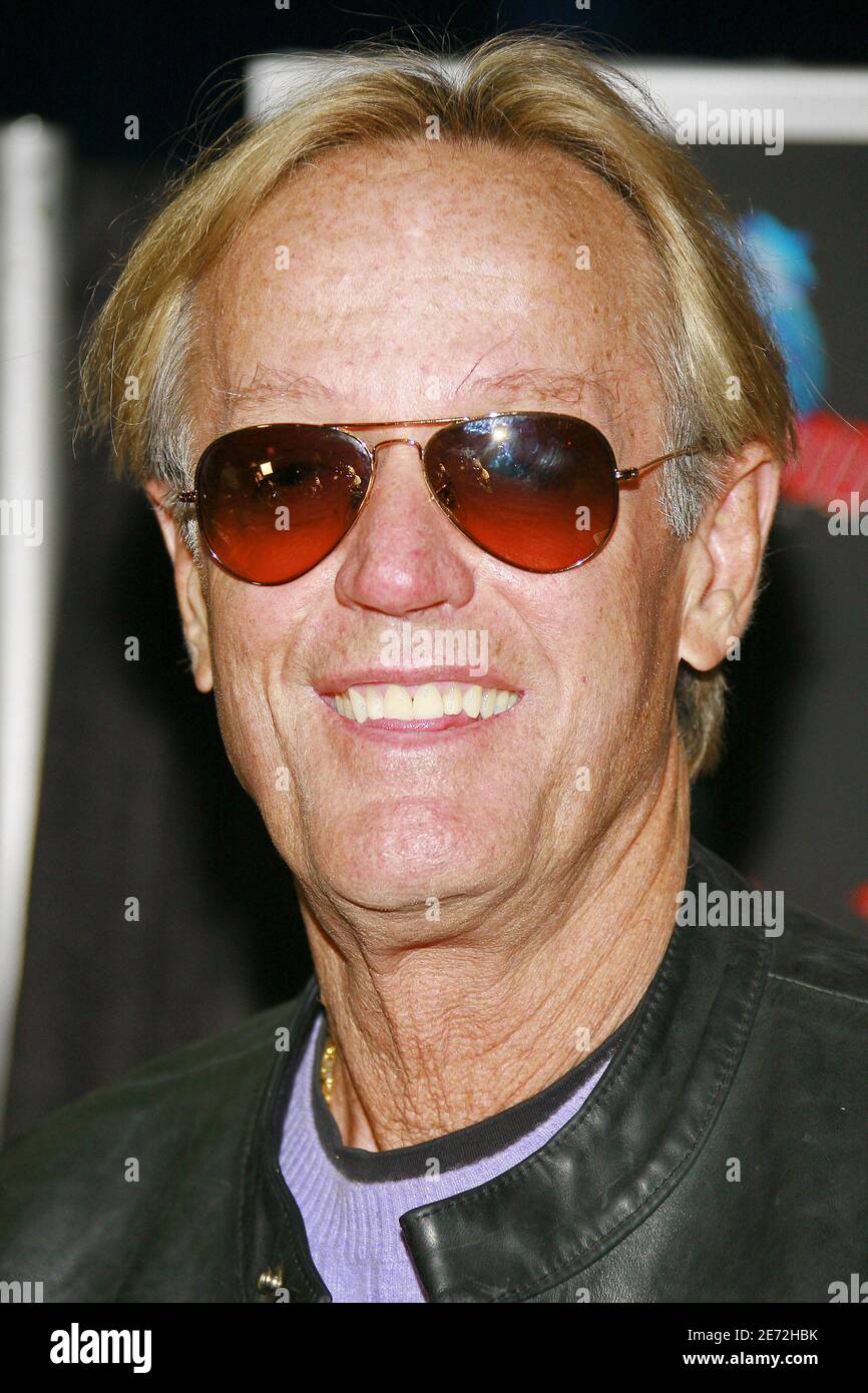 File photo - Actor Peter Fonda promotes his starring role in Columbia ...