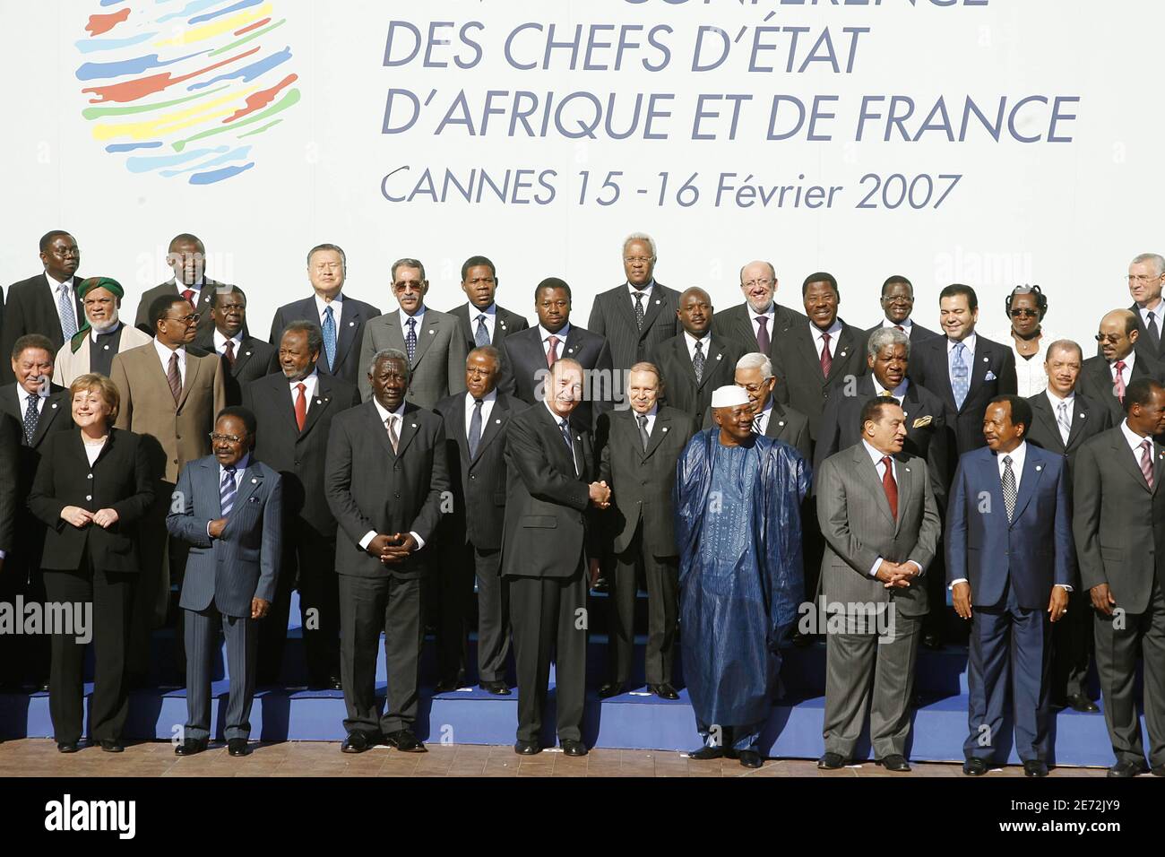 Jacques Chirac and African leaders pose for the family picture at the ...