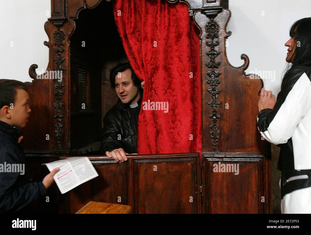 Roman catholic booth hi-res stock photography and images - Alamy