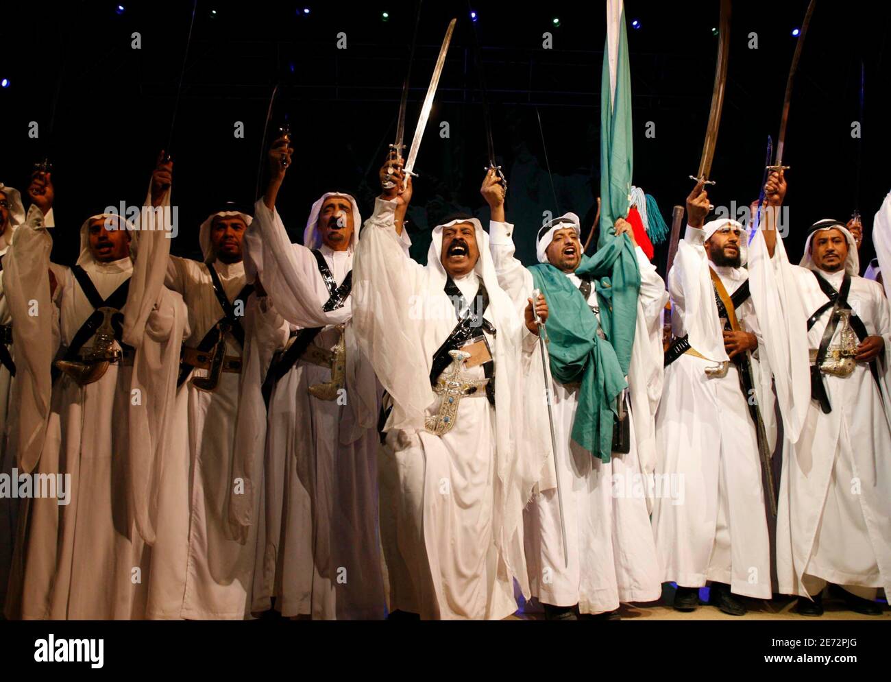 Saudi folklore hi-res stock photography and images - Alamy