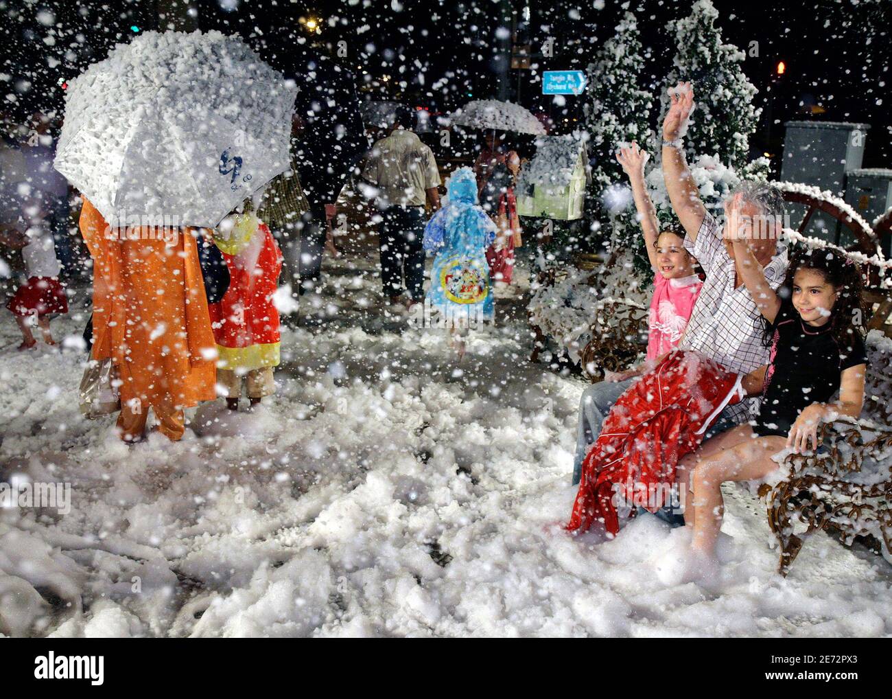 Snowfall photographs hi-res stock photography and images - Alamy