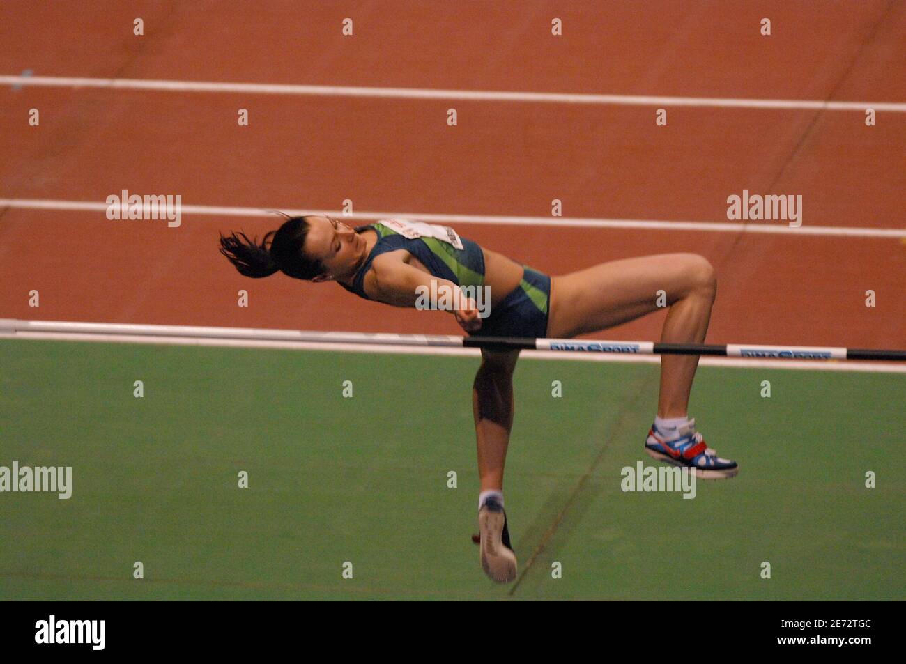 Yelena slesarenko high jump hi-res stock photography and images - Alamy