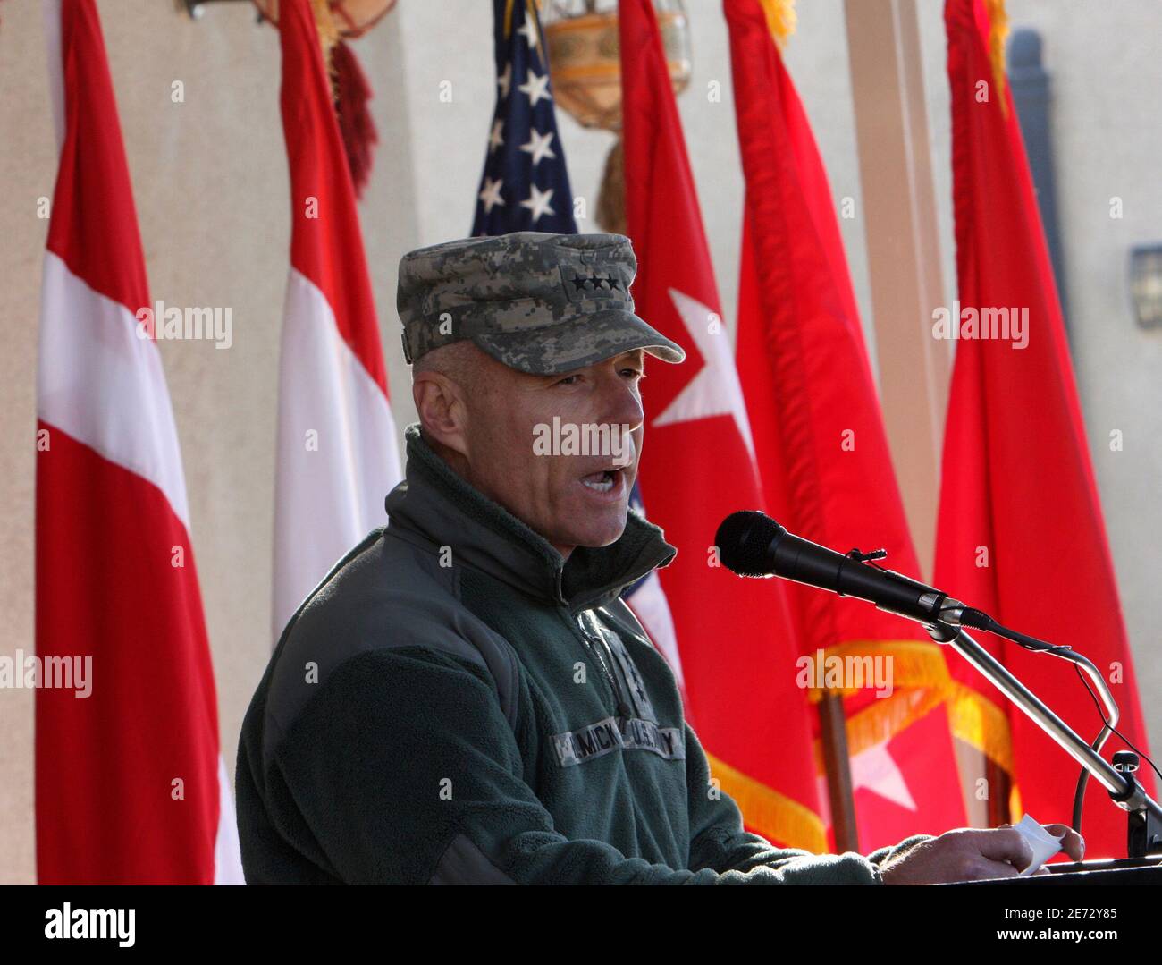 Multi national military forces hi-res stock photography and images - Alamy