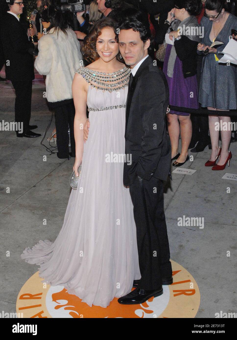 Jennifer Lopez and Marc Anthony attend the 2007 Vanity Fair Oscar Party ...