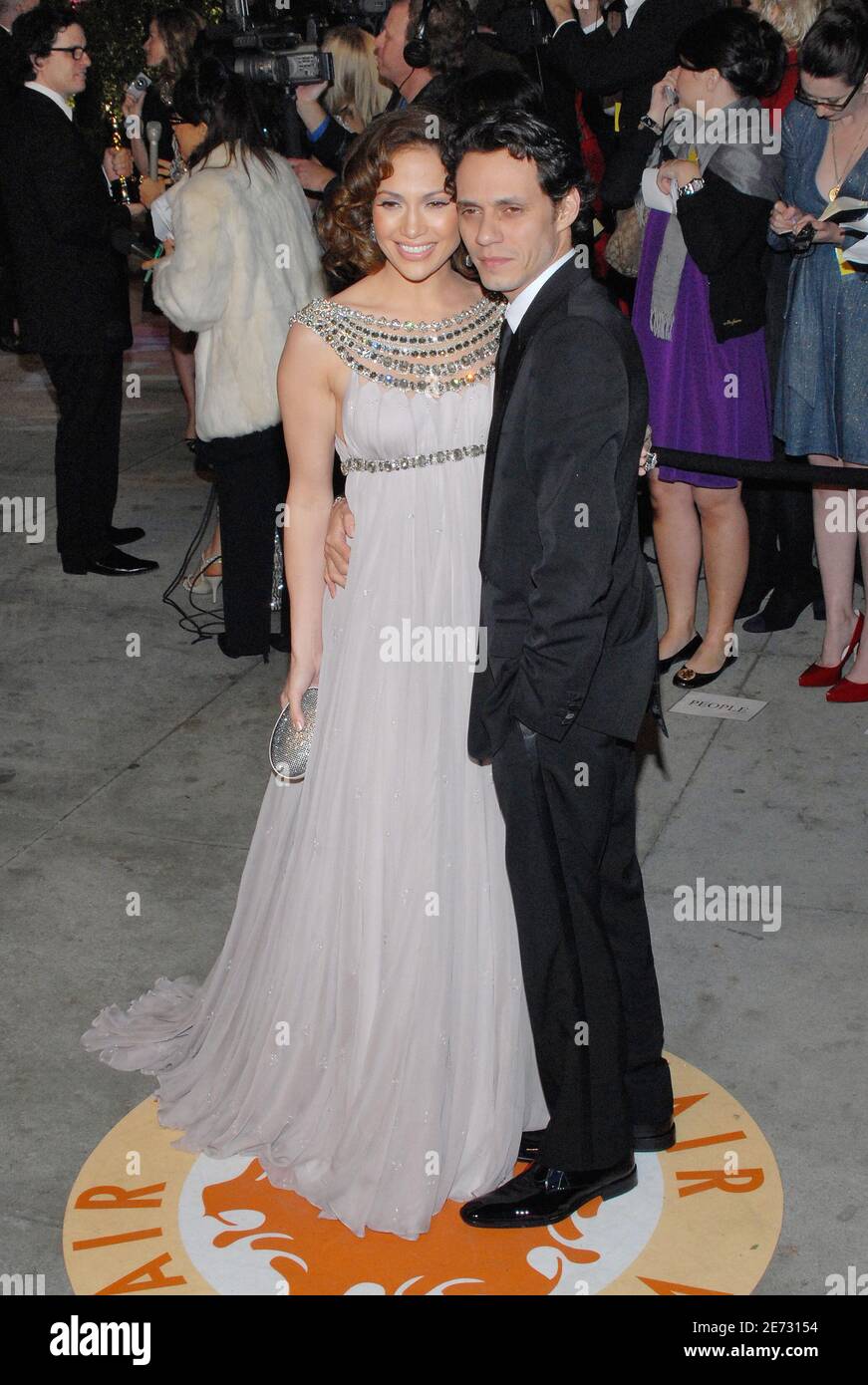 Jennifer Lopez and Marc Anthony attend the 2007 Vanity Fair Oscar Party ...