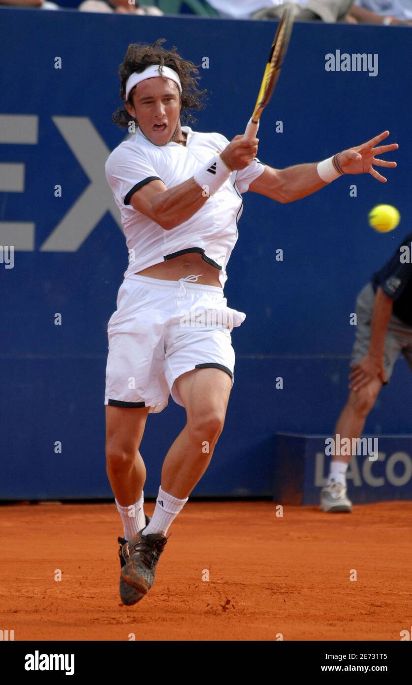 Argentina's Juan Monaco defeats, 6-1, 6-2, Italy's Alessio di Mauro in ...