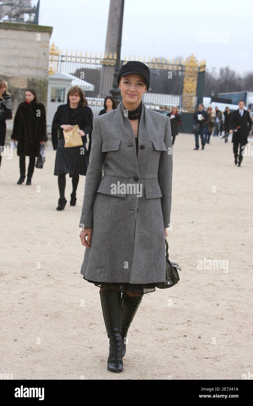 Celebs arrive at Christian Dior Spring-Summer 2007-2008 Ready-To-Wear ...
