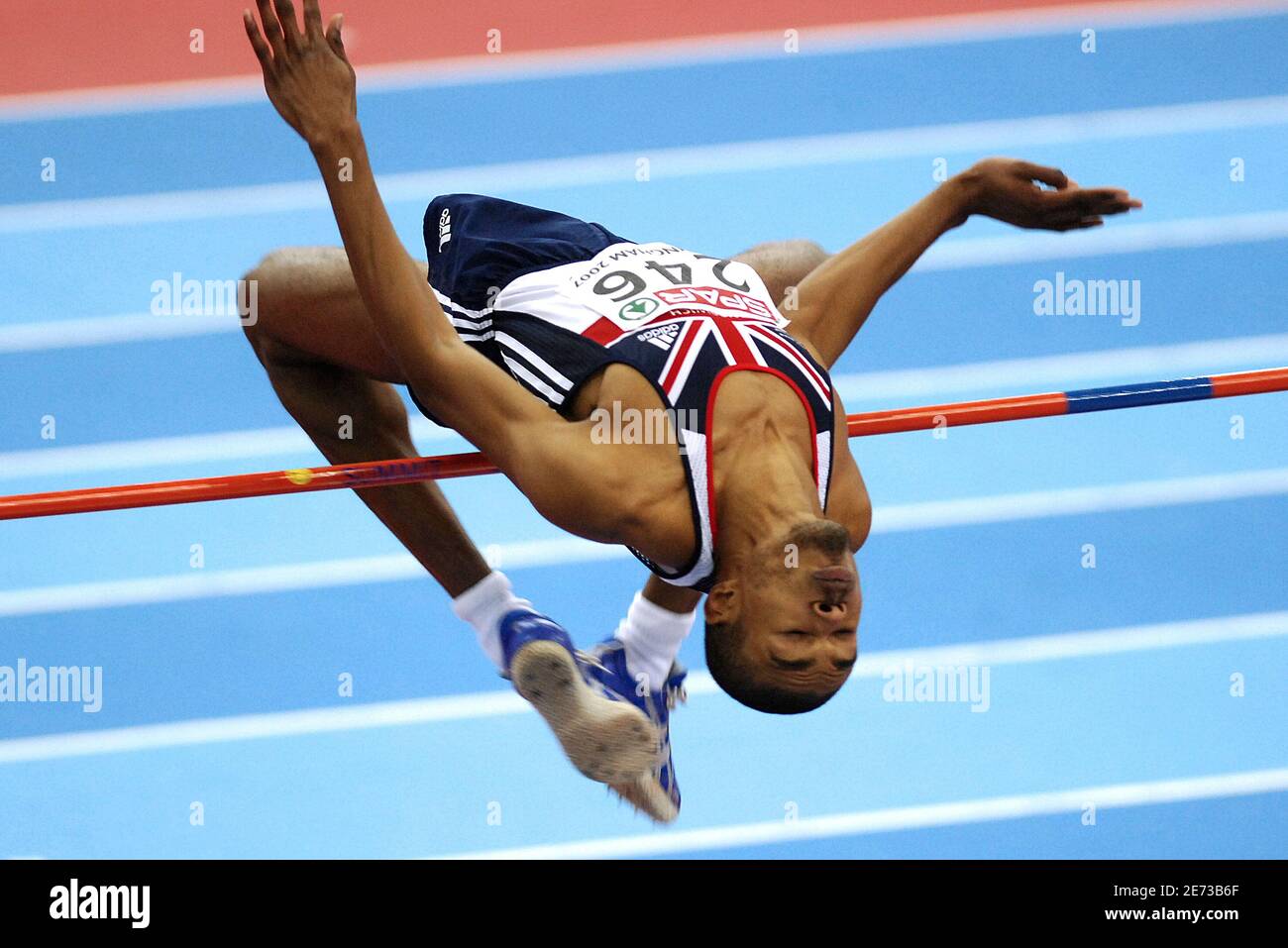 Mens high jump qualification hi-res stock photography and images - Alamy
