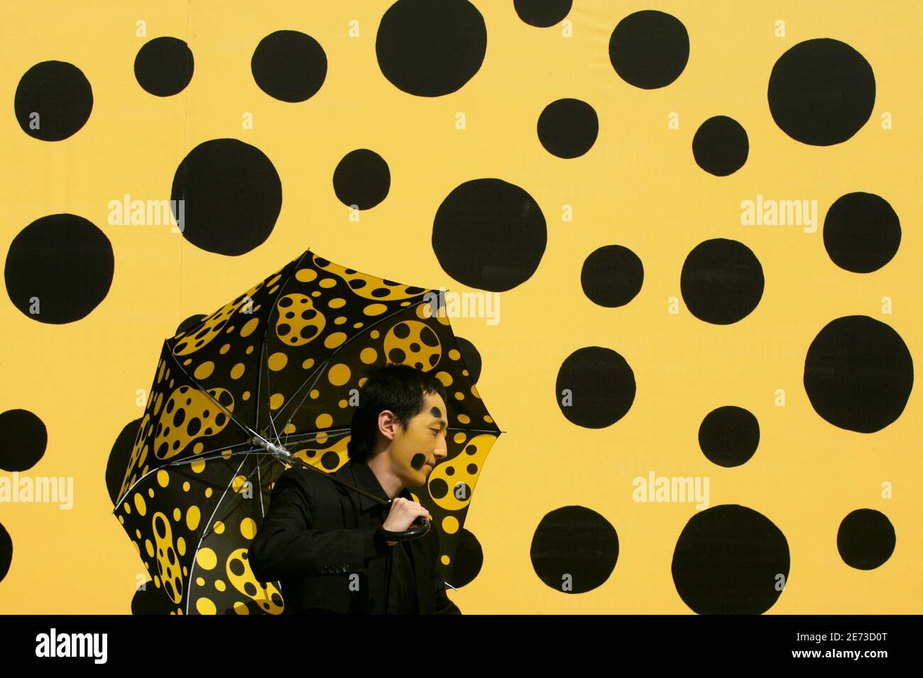 Yayoi kusama dots obsession hi-res stock photography and images - Alamy
