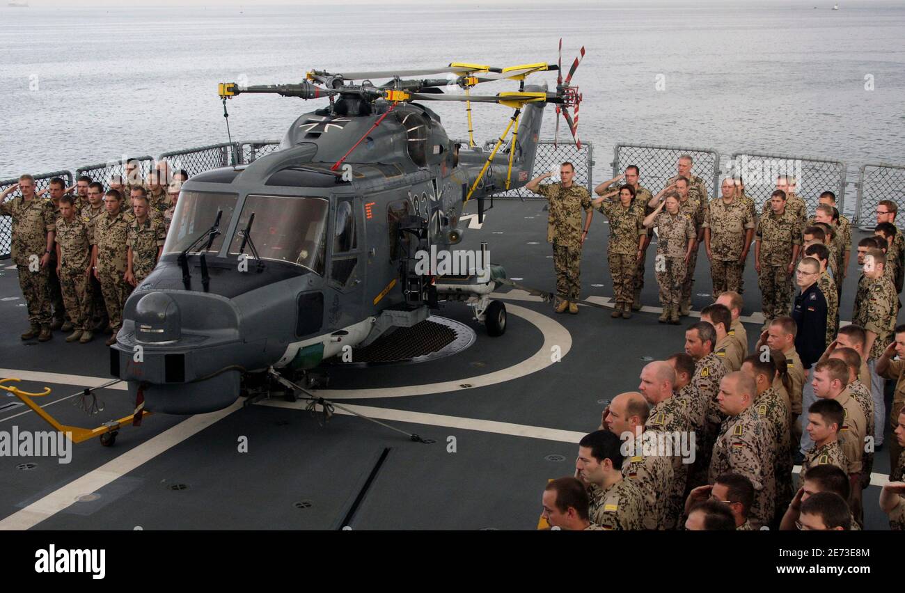 Helicopter muster hi-res stock photography and images - Alamy