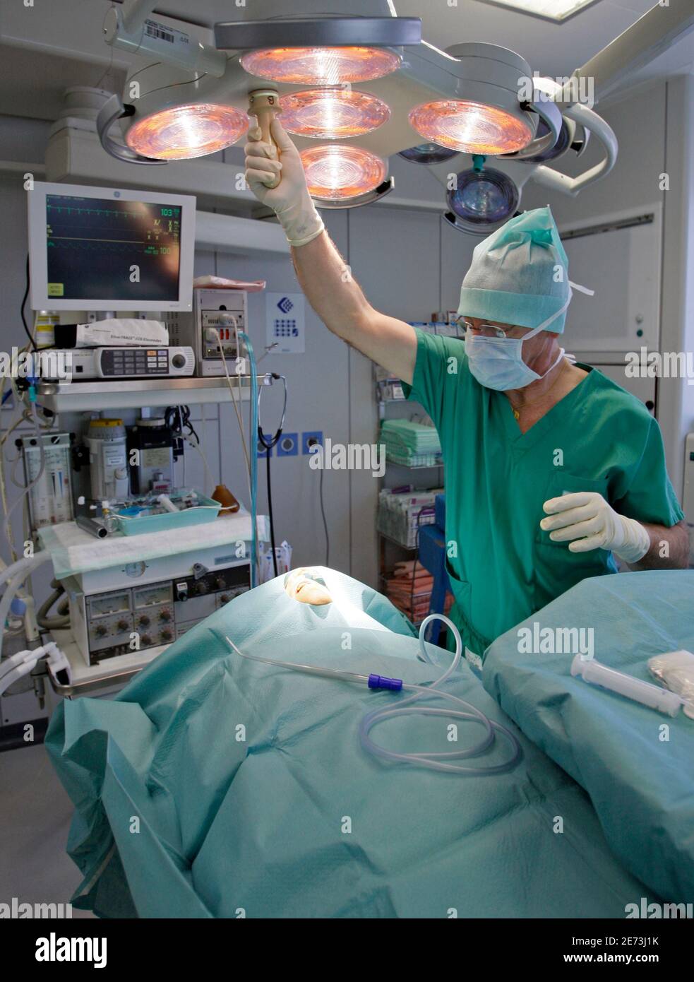Reconstruction surgery hi-res stock photography and images - Alamy