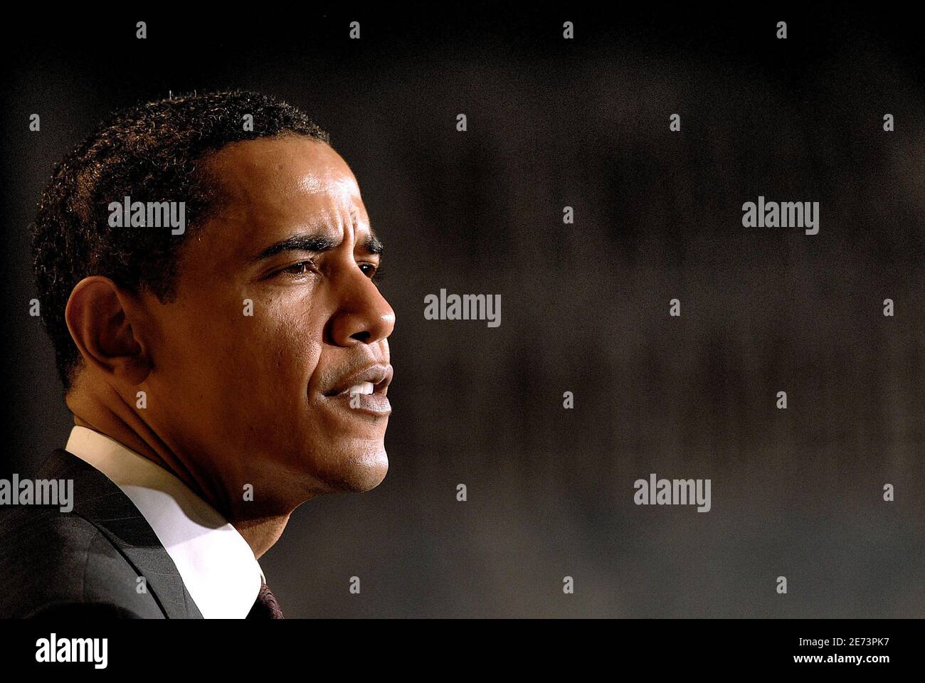 Presidential candidate Barack Obama delivers remarks on March 14, 2007 ...