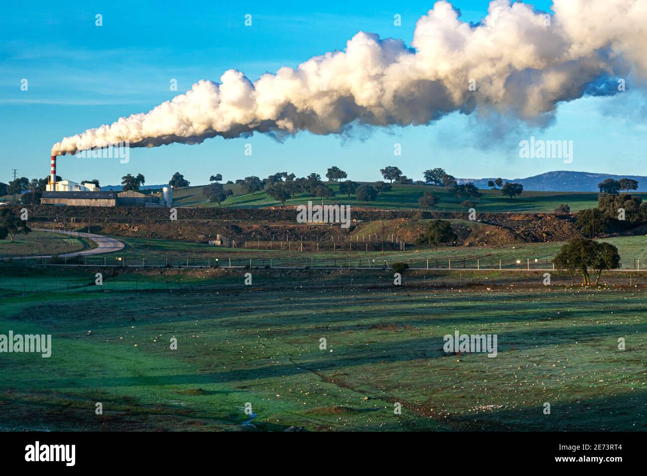 Chimney smoke cloud hi-res stock photography and images - Alamy