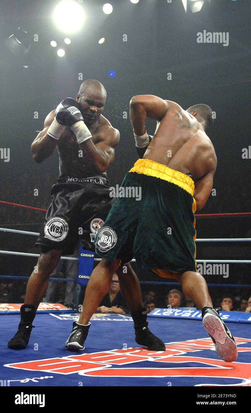 French boxer Jean-Marc Mormeck (R) and Jamaican-born IBF (International ...