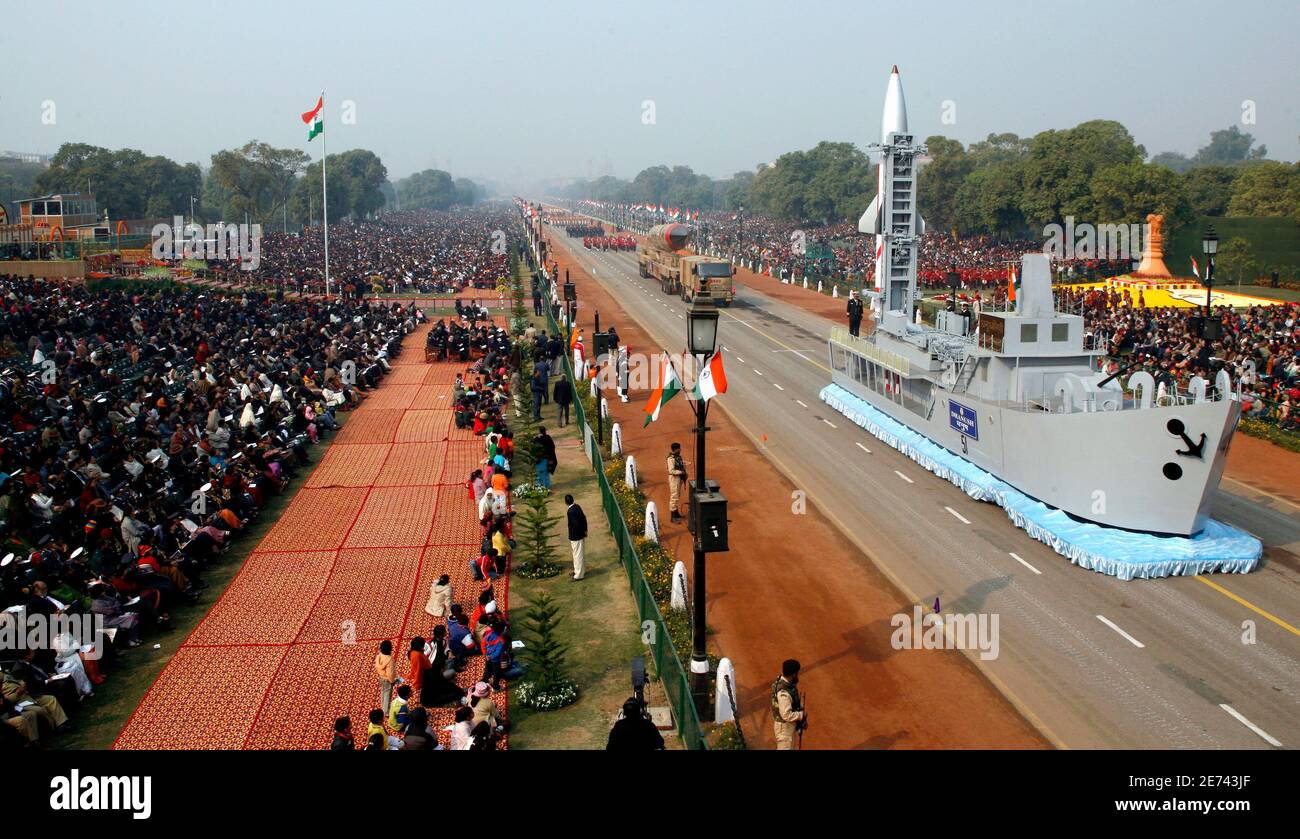 Naval parade indian hi-res stock photography and images - Alamy