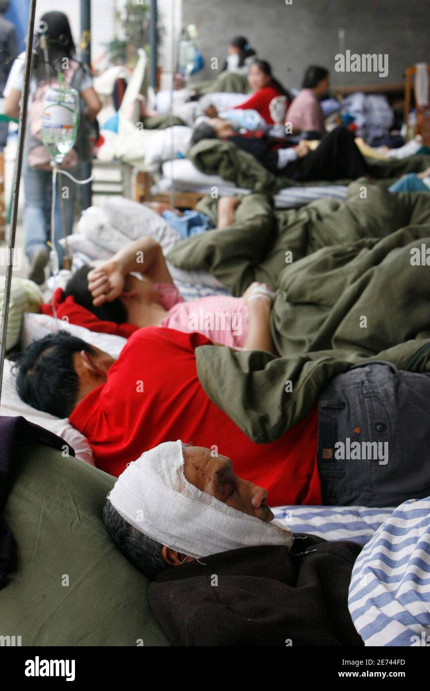 Overcrowded Hospital Ward High Resolution Stock Photography and Images ...