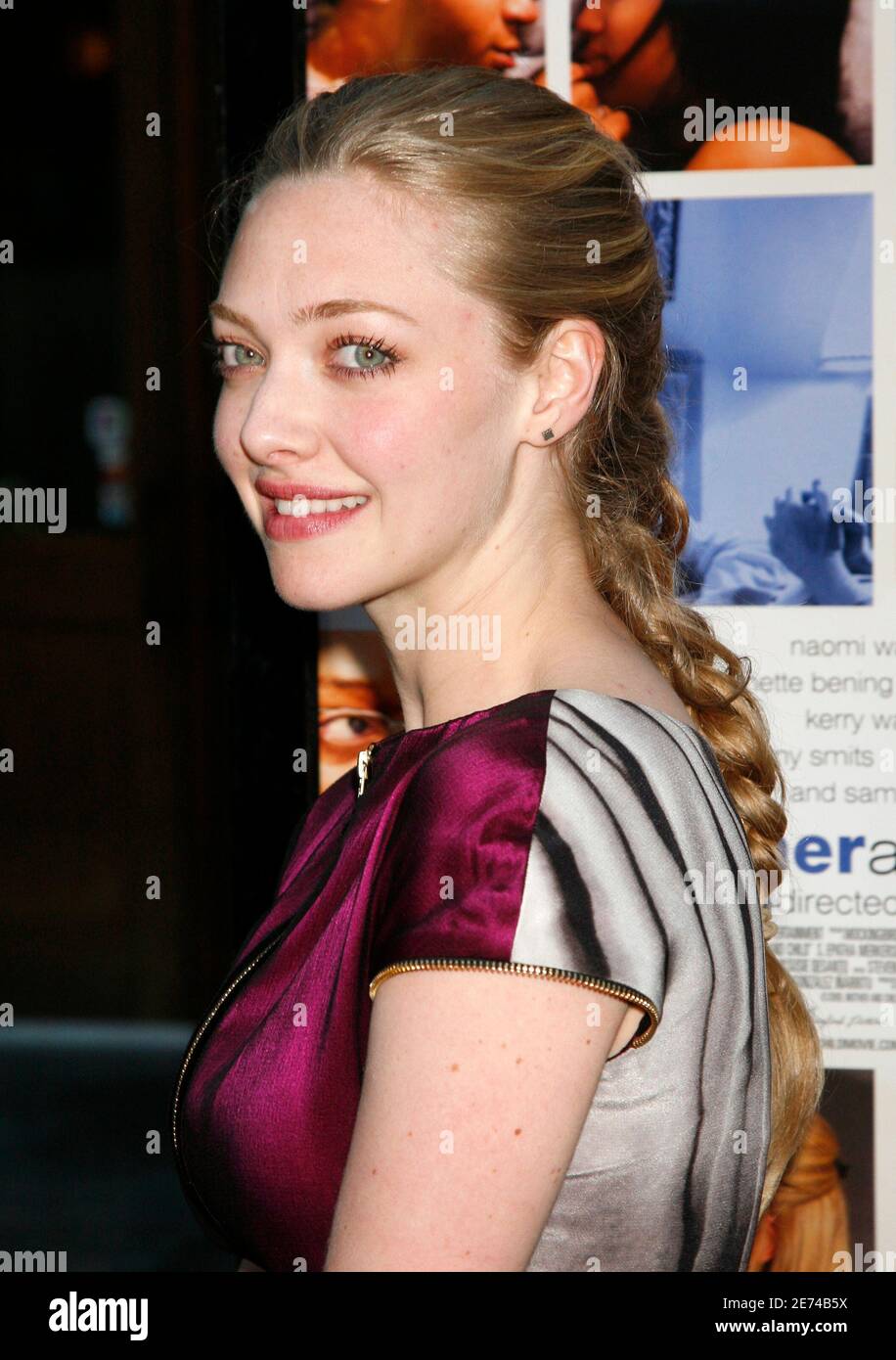 Amanda seyfried headshot hi-res stock photography and images - Alamy