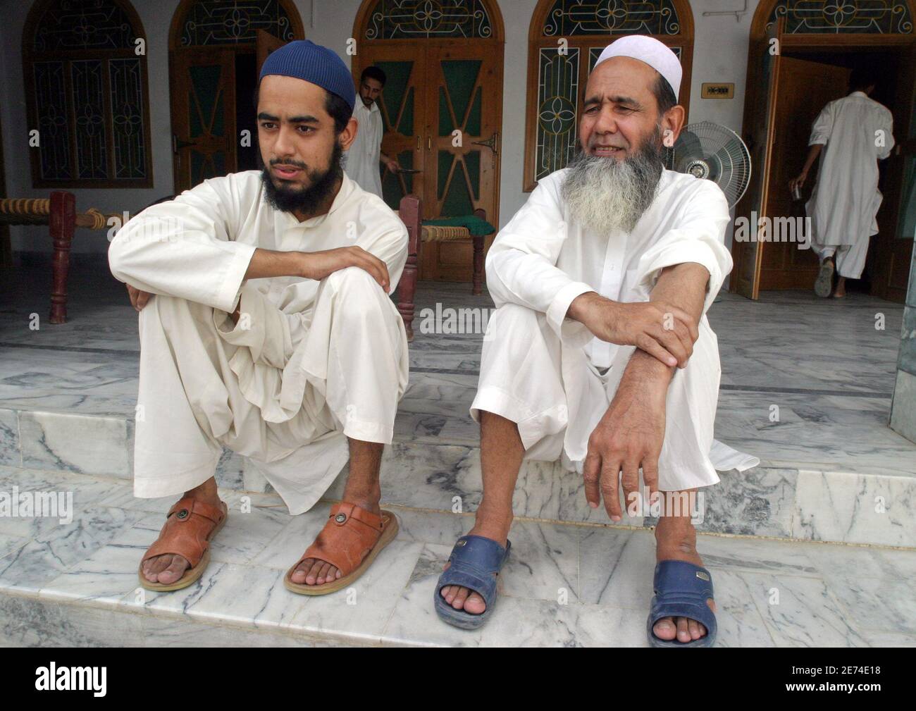 Pakistani passport hi-res stock photography and images - Alamy