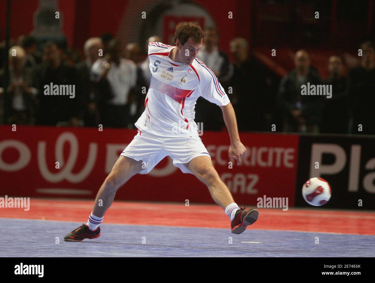 Laurent Blanc during the Paris' Indoor football tournament match at ...