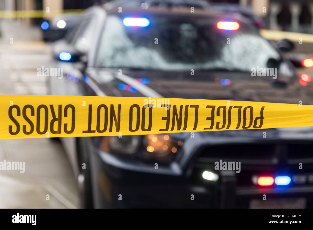 Police line at a shooting crime scene Stock Photo - Alamy