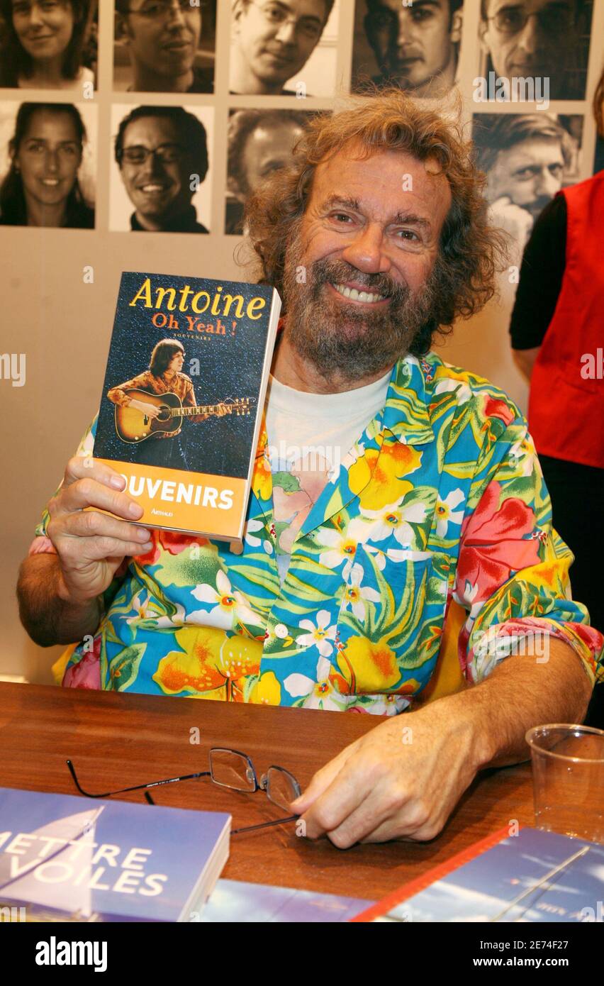 Auto biography hi-res stock photography and images - Alamy