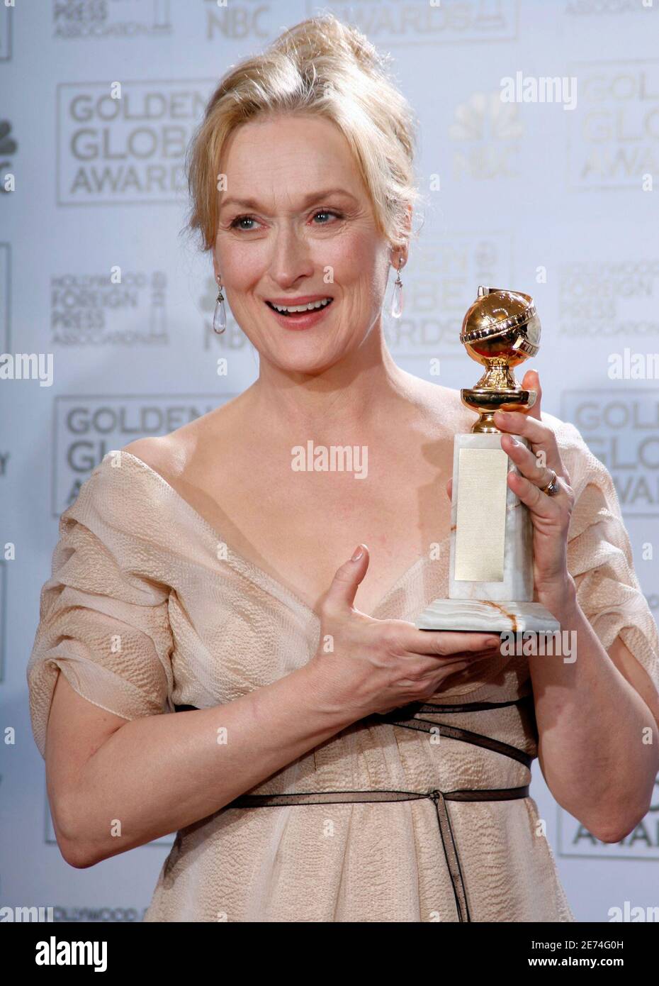 Golden globe awards meryl streep hi-res stock photography and images ...