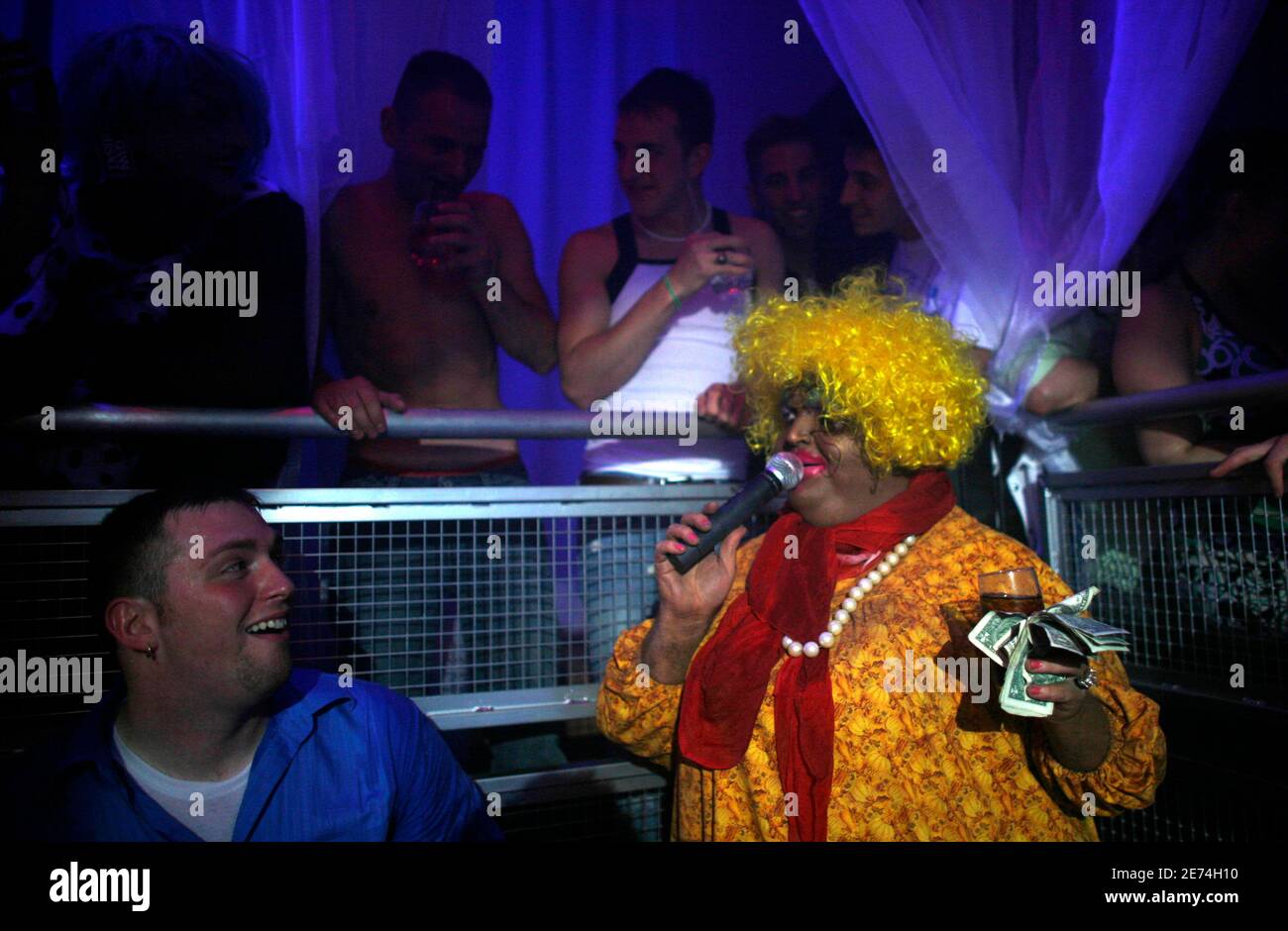 Children performing in blackface hi-res stock photography and images ...