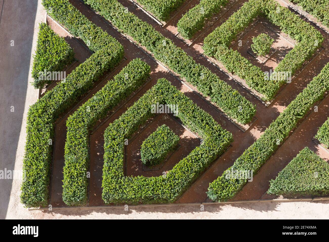 Segovia hedge maze hi-res stock photography and images - Alamy