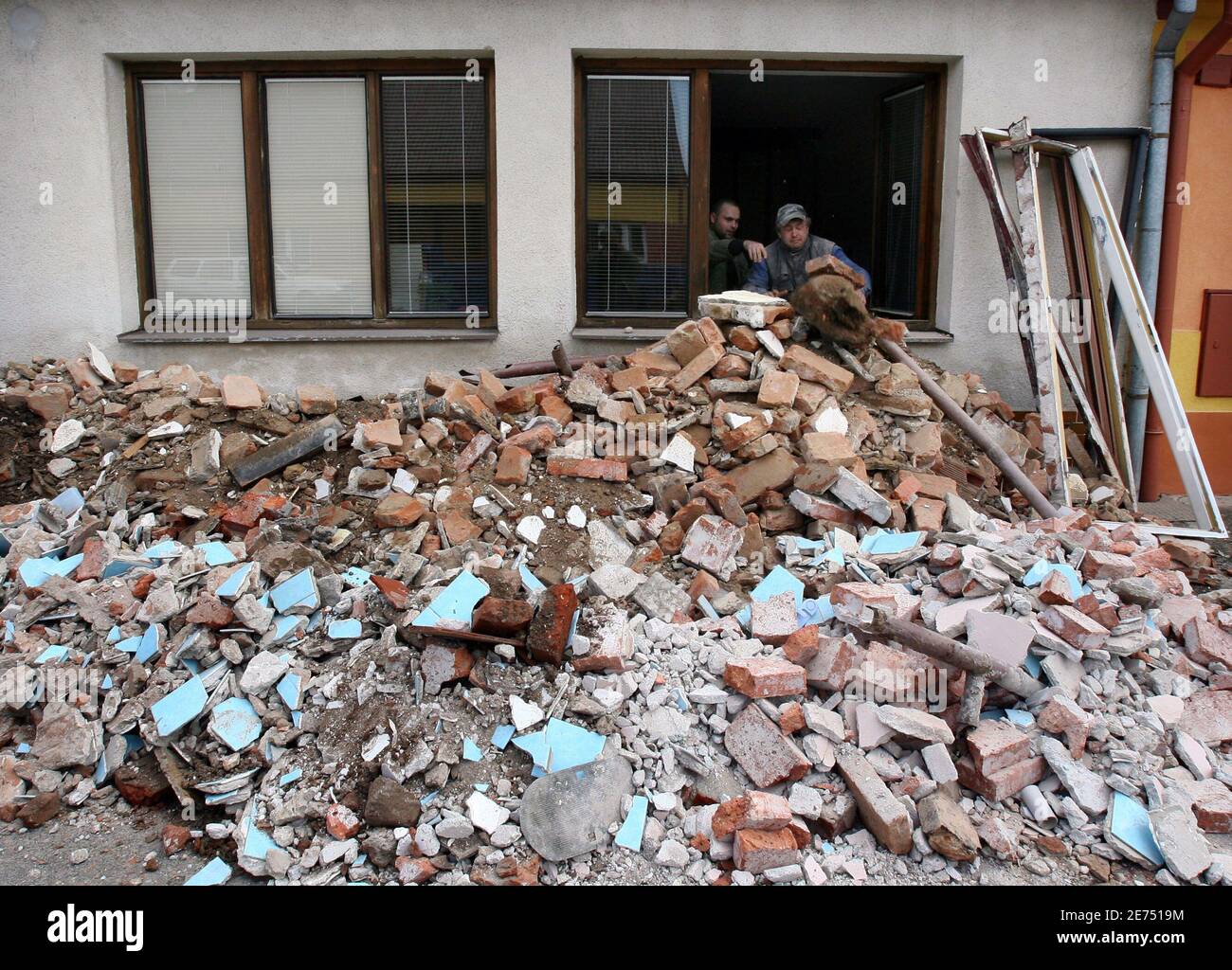 Throw water out window hi-res stock photography and images - Alamy