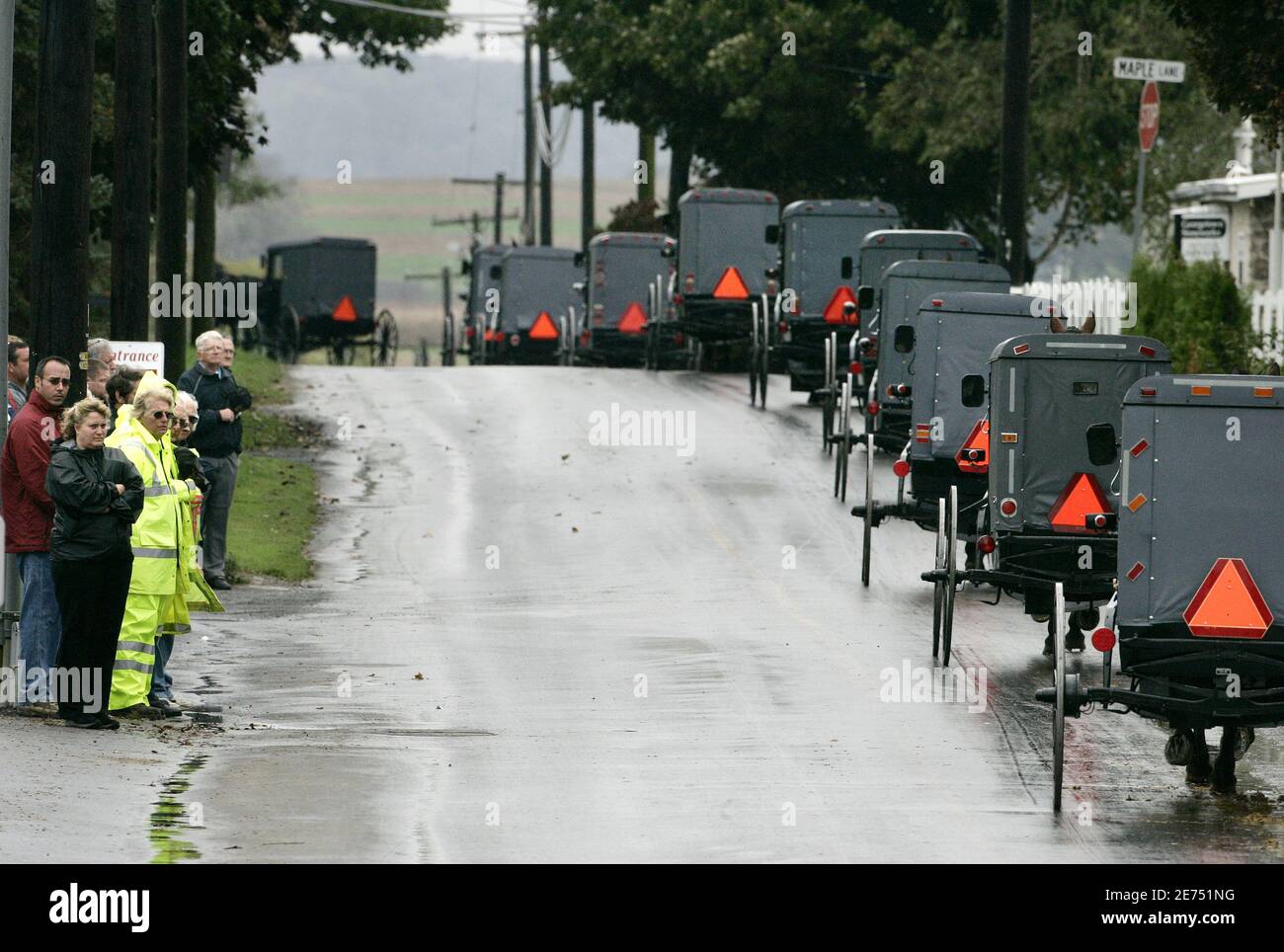 Amish funeral procession hi-res stock photography and images - Alamy