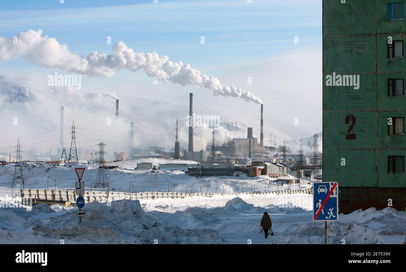 Mining norilsk arctic hi-res stock photography and images - Alamy
