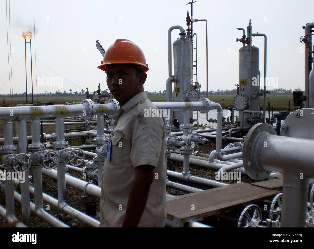 Oil installation hi-res stock photography and images - Alamy