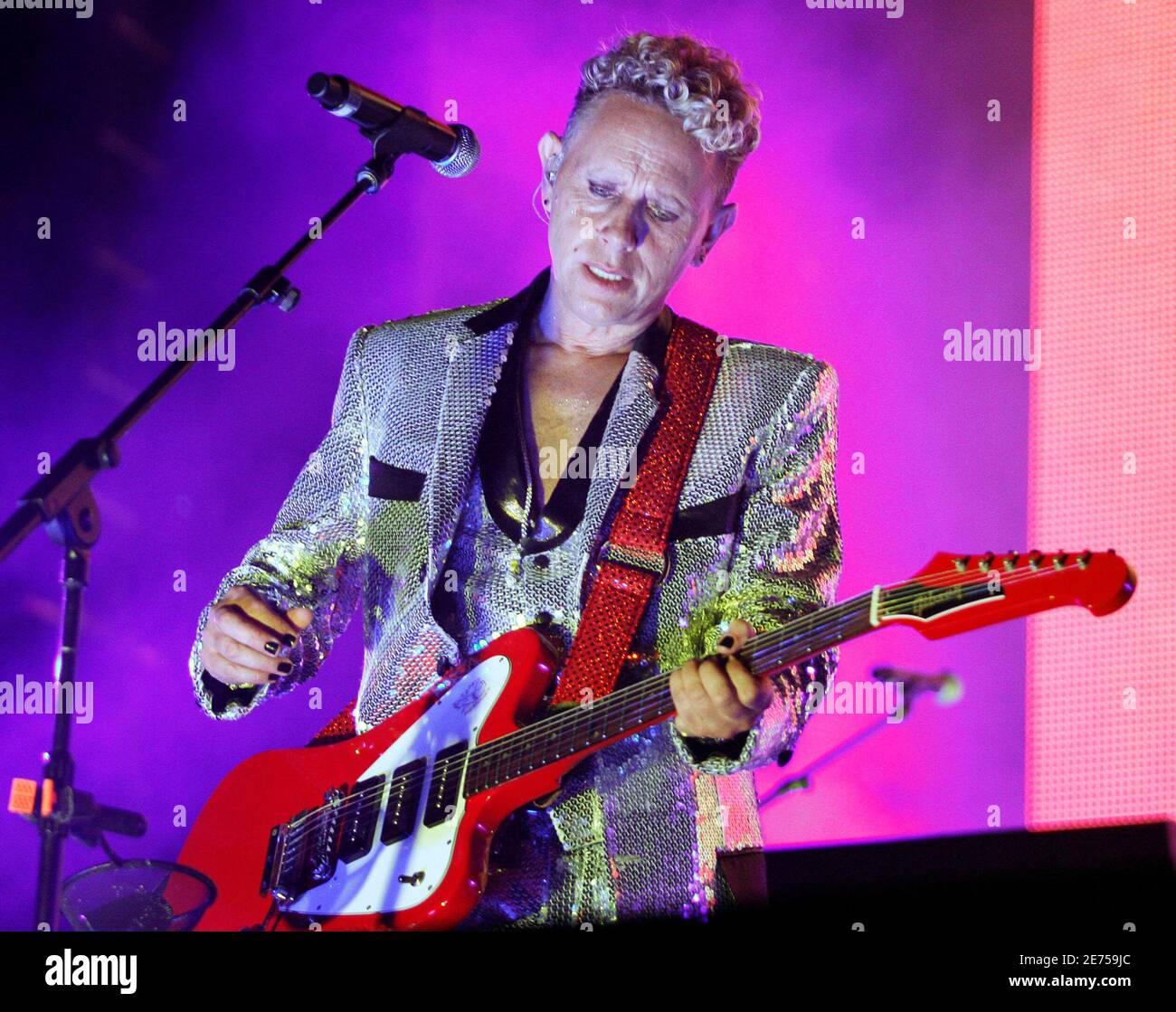 Martin gore 2009 hi-res stock photography and images - Alamy