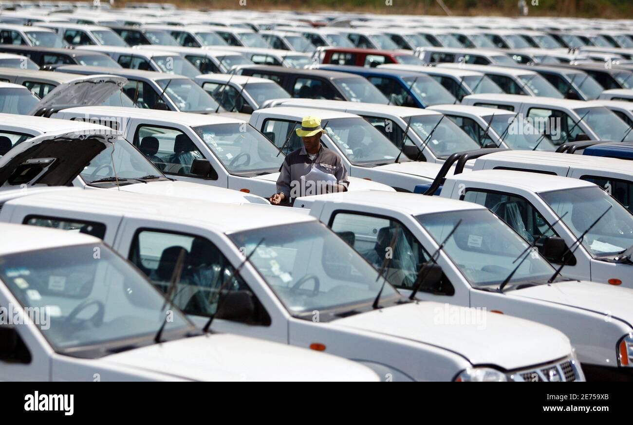 Car manufacturing africa hi-res stock photography and images - Alamy